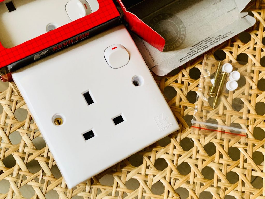 Kevilton - Socket 13 A White in Sri Lanka | Homemart | Shop Online
